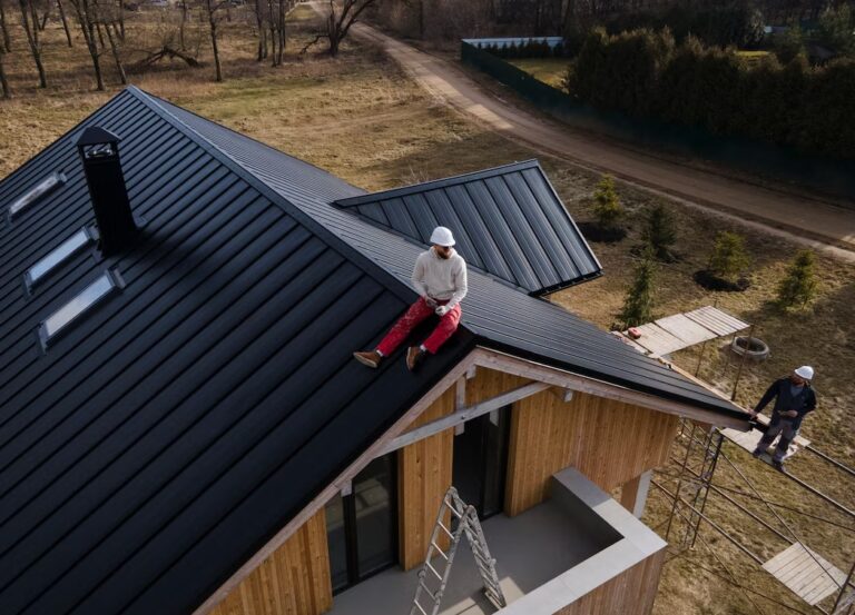 Identifying the Common Signs Your Fascia and Soffit Need Repair ...